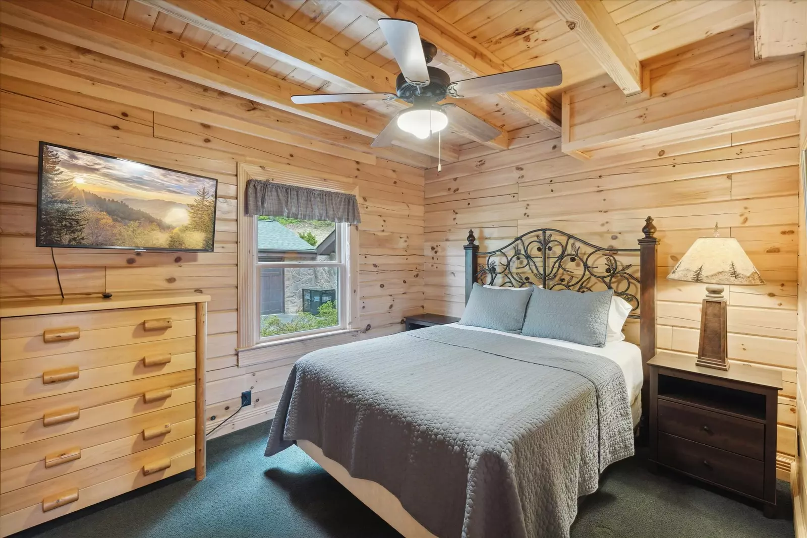 Wolf Den in Sevierville