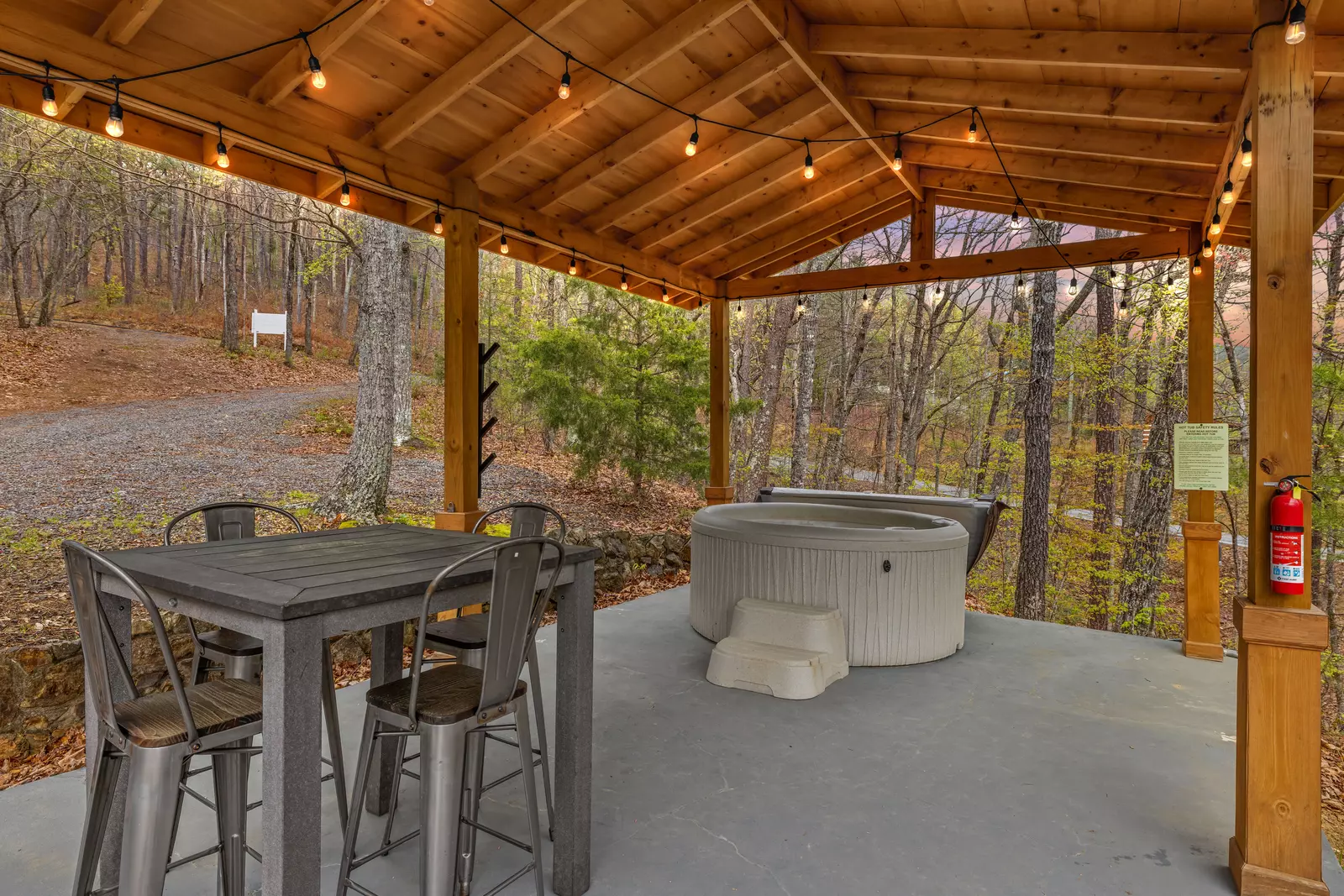Bluff Mountain Bungalow in Sevierville