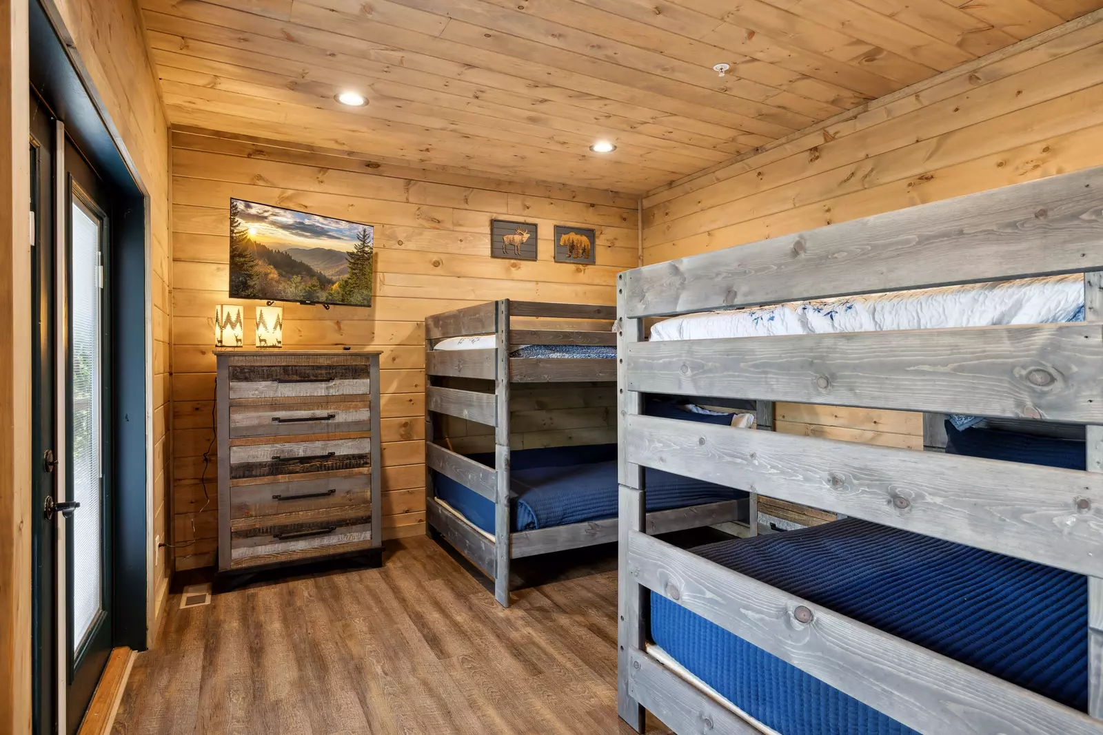 Moonshine Mountain Lodge in Sevierville